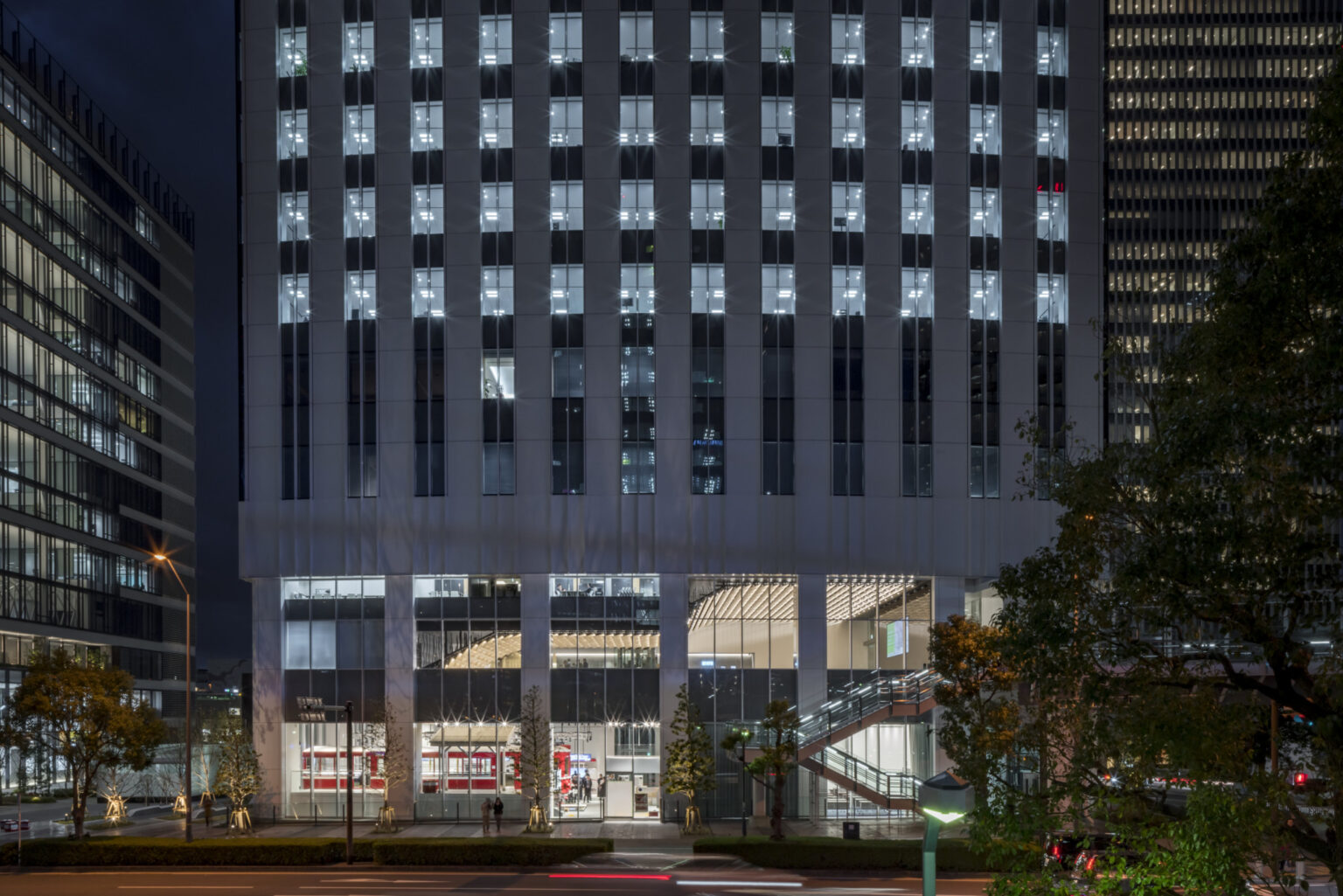 Entrance Hall of Keikyu Group Head Office | Kengo Kuma and Associates