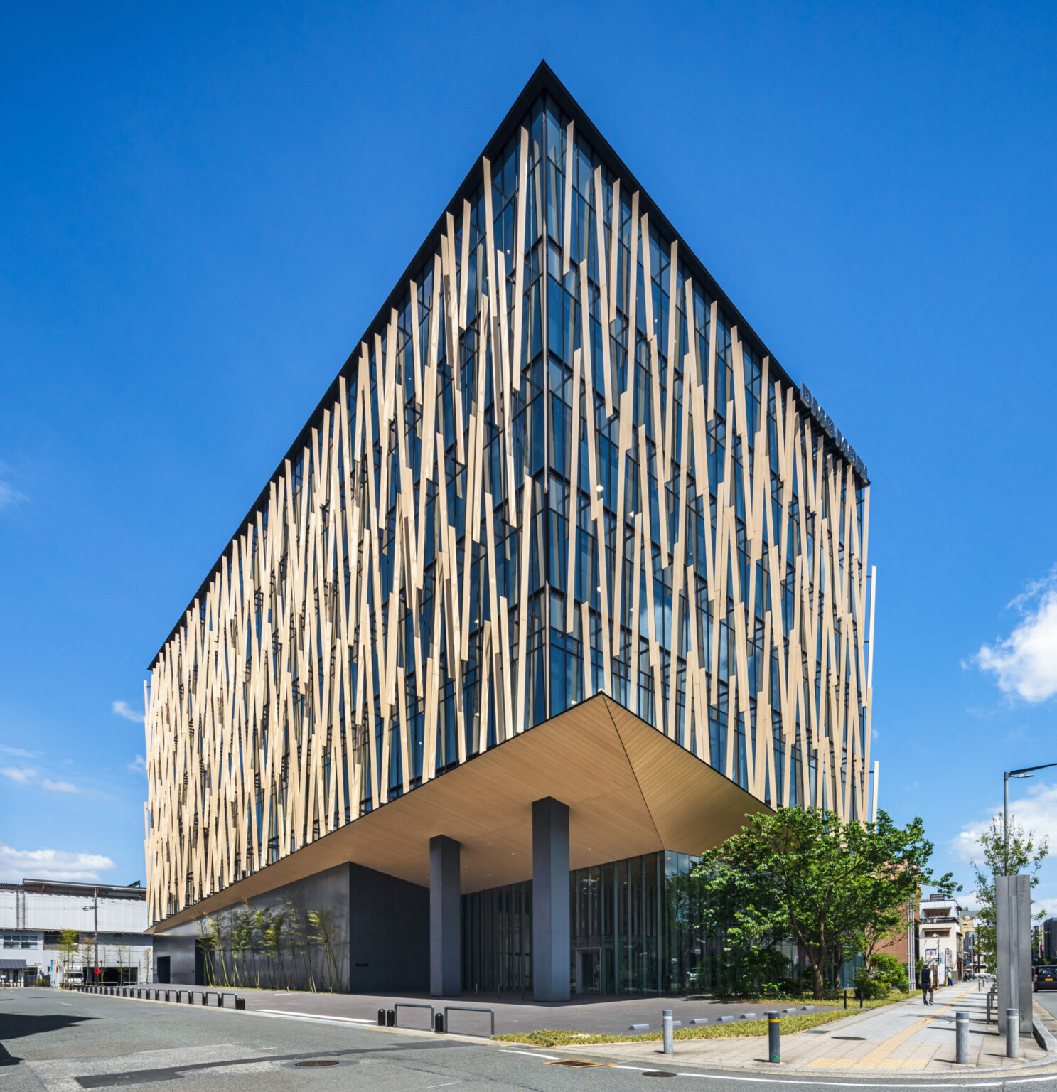 DMG Mori Nara Product Development Center | Kengo Kuma and Associates